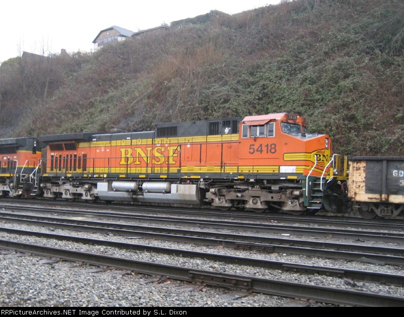 BNSF 5418 @ Bayside
